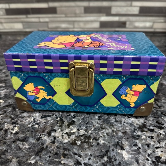 Disney | Storage & Organization | Vintage Y2k Winniethepooh Jewelry ...